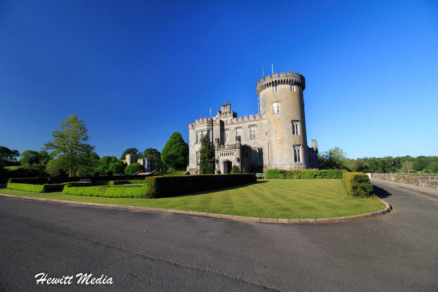 How to Stay at the Dromoland Castle Hotel in Ireland