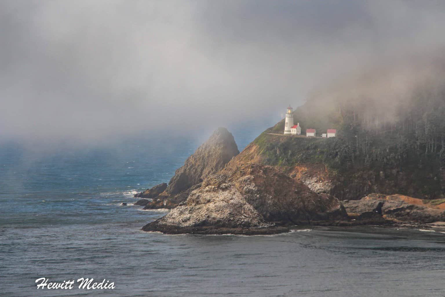 How to Visit the Beautiful Heceta Head Lighthouse Guide
