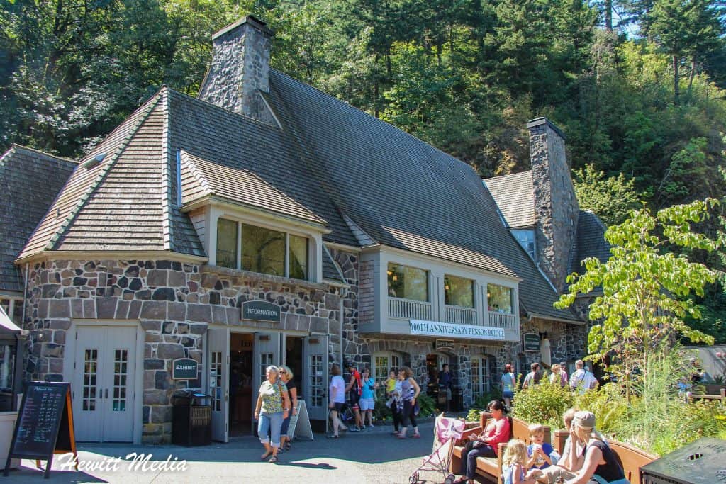 Exploring Portland, Oregon - A Multnomah Falls Guide