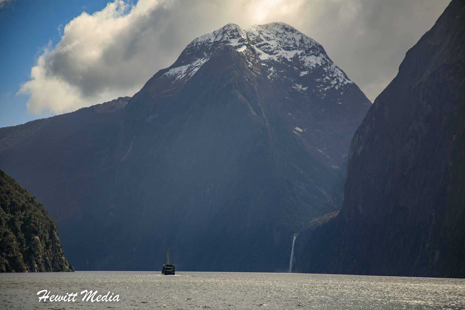 The Essential Milford Sound Travel Guide