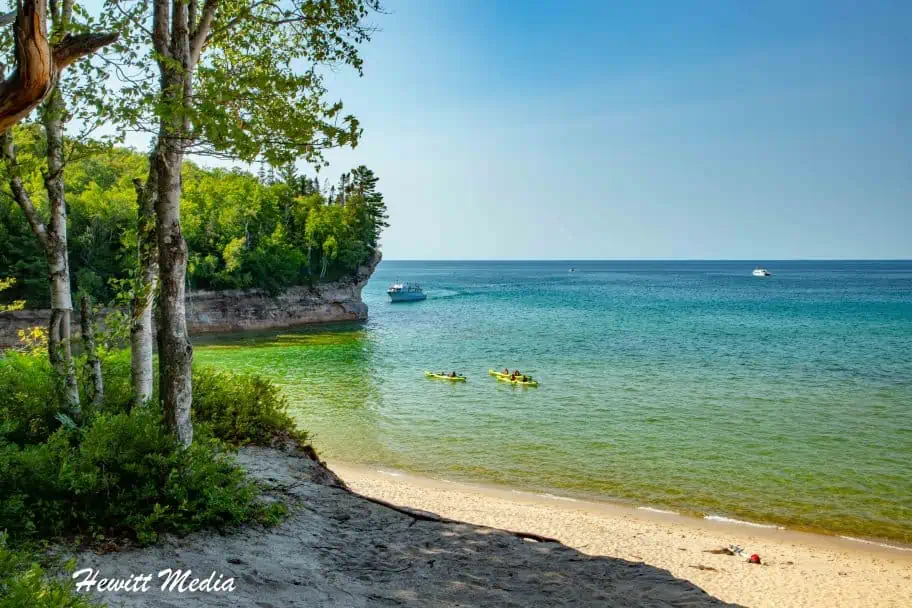 The Definitive Pictured Rocks Travel Guide