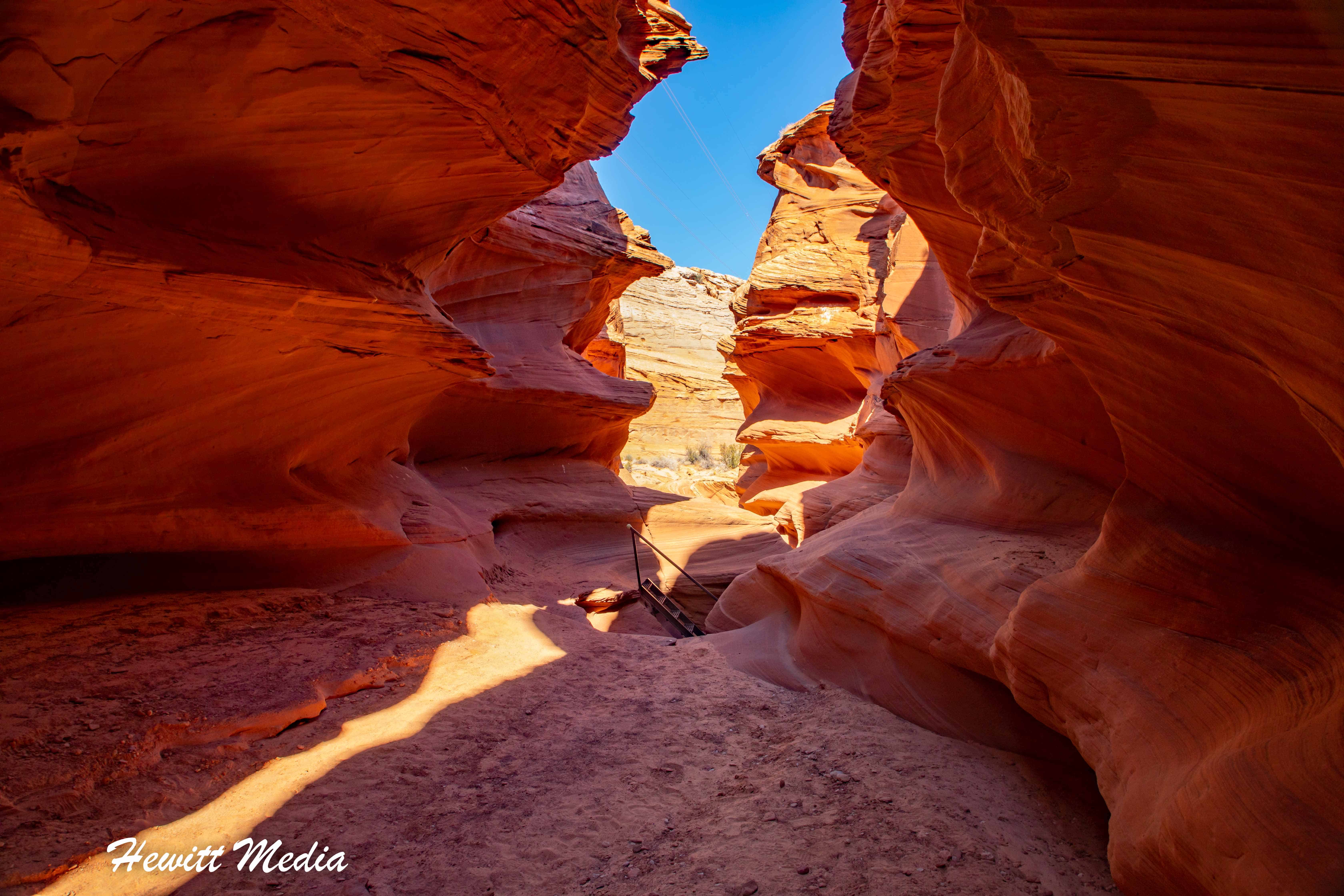 Avoid the Crowds: A Comprehensive Waterhole Canyon Guide