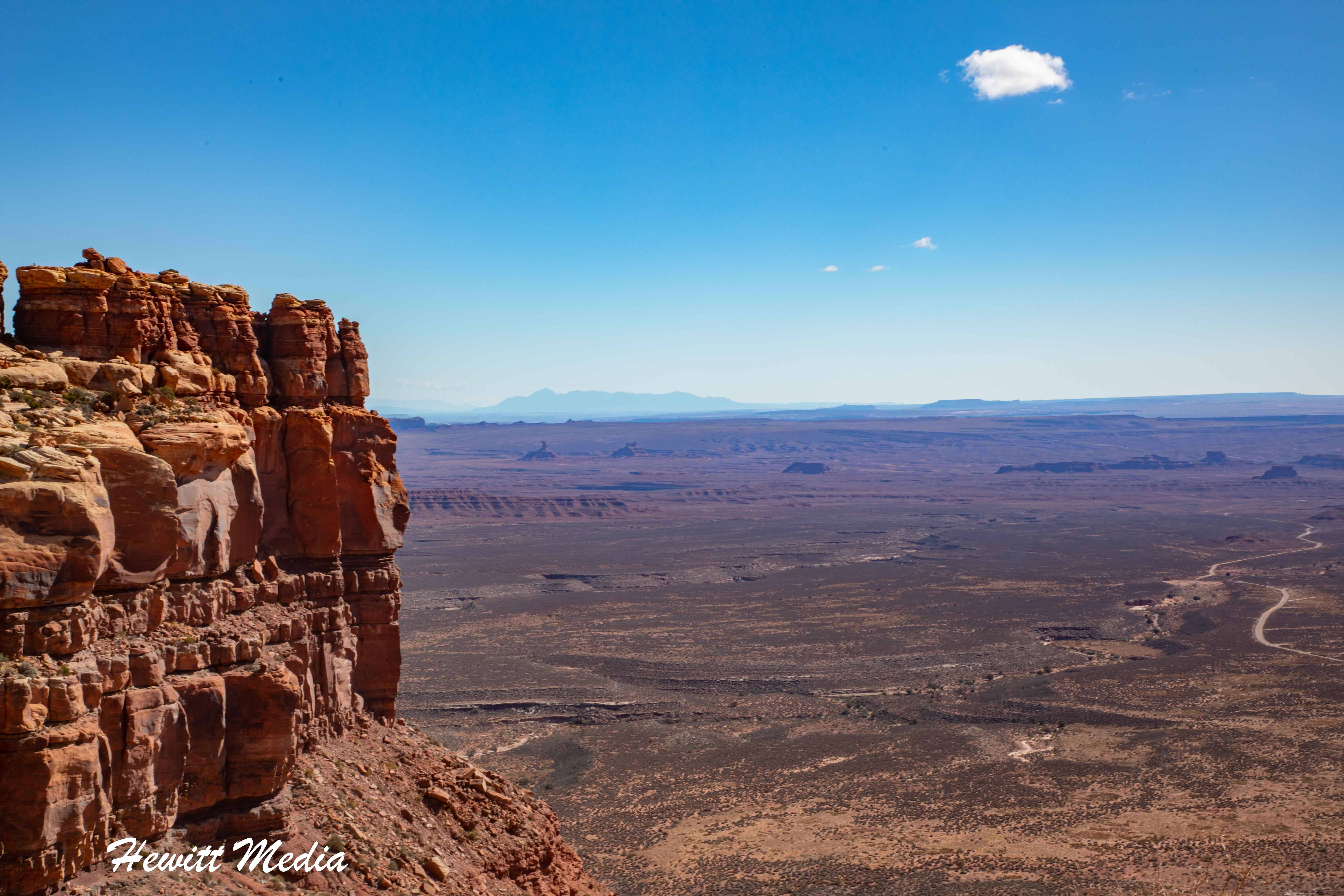 How to Visit the Incredible Valley of the Gods in Southern Utah