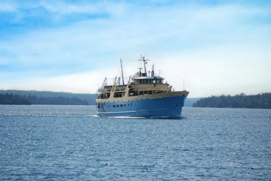 The Ultimate Great Lakes Road Trip: Tips for Unforgettable Stops